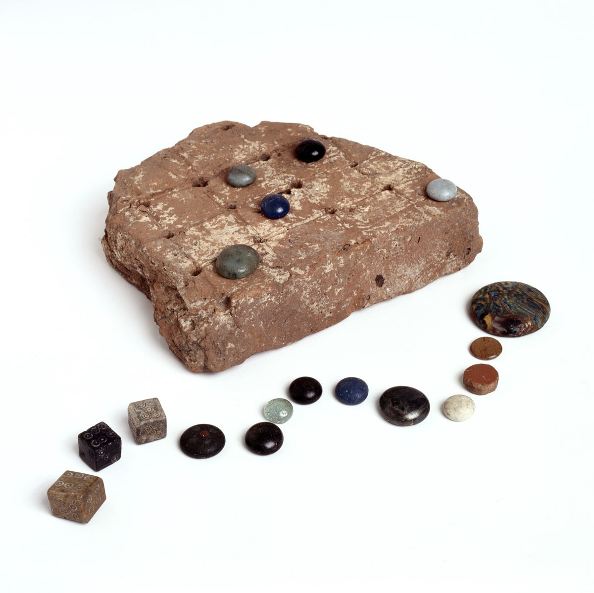 Clay workshop: make a Roman game – St Albans Museums